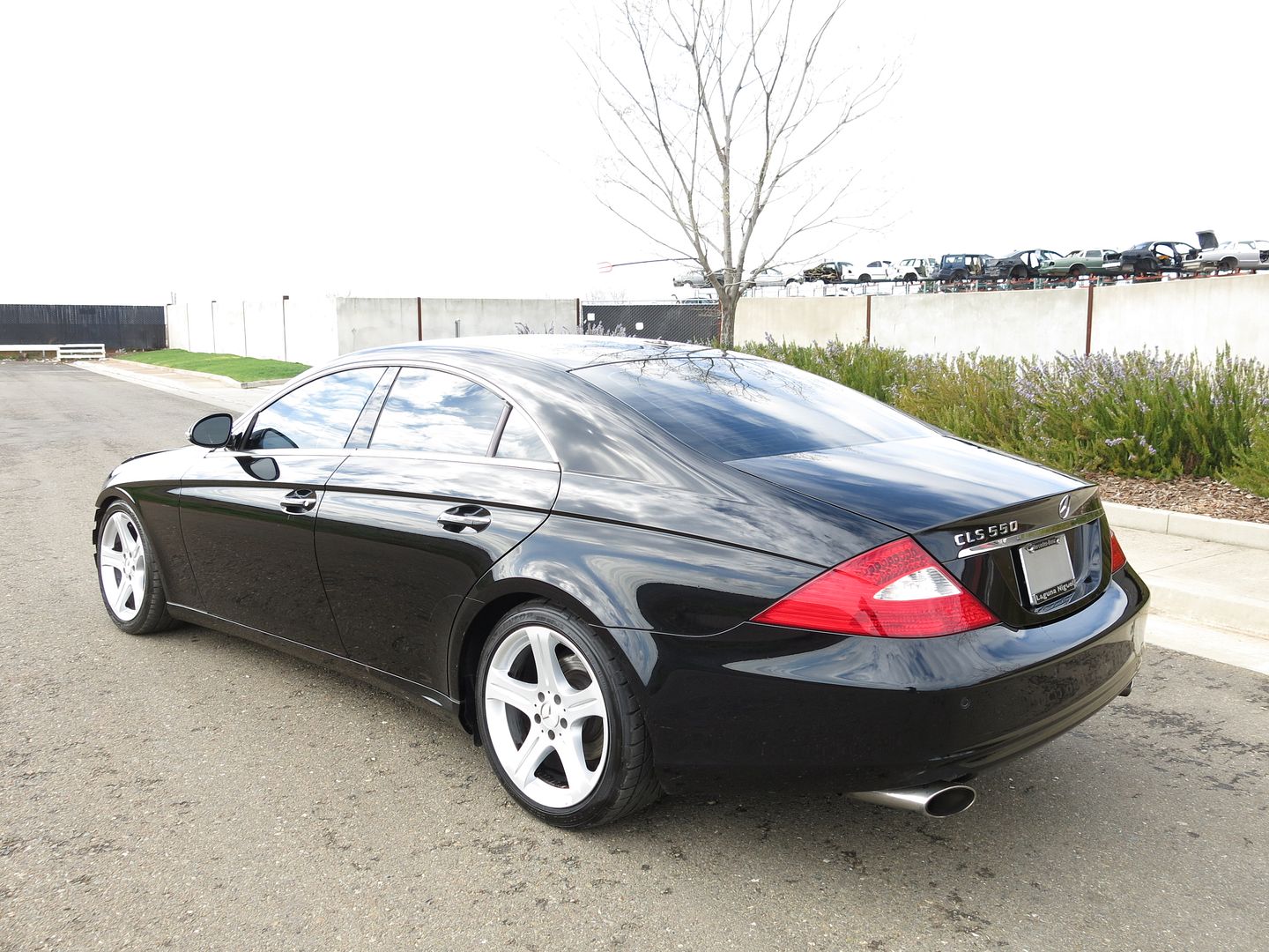 Buy used 2007 Mercedes CLS550 cls 550 damaged wrecked rebuildable ...