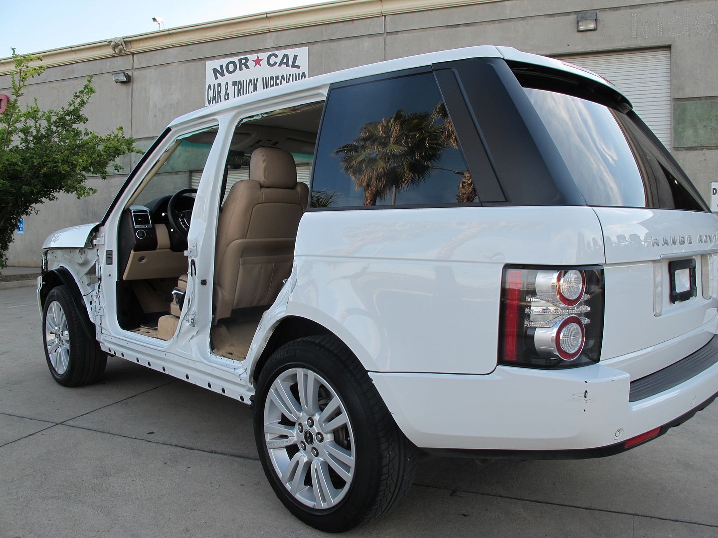Purchase used 2012 Range Rover HSE Low miles damaged wrecked ...
