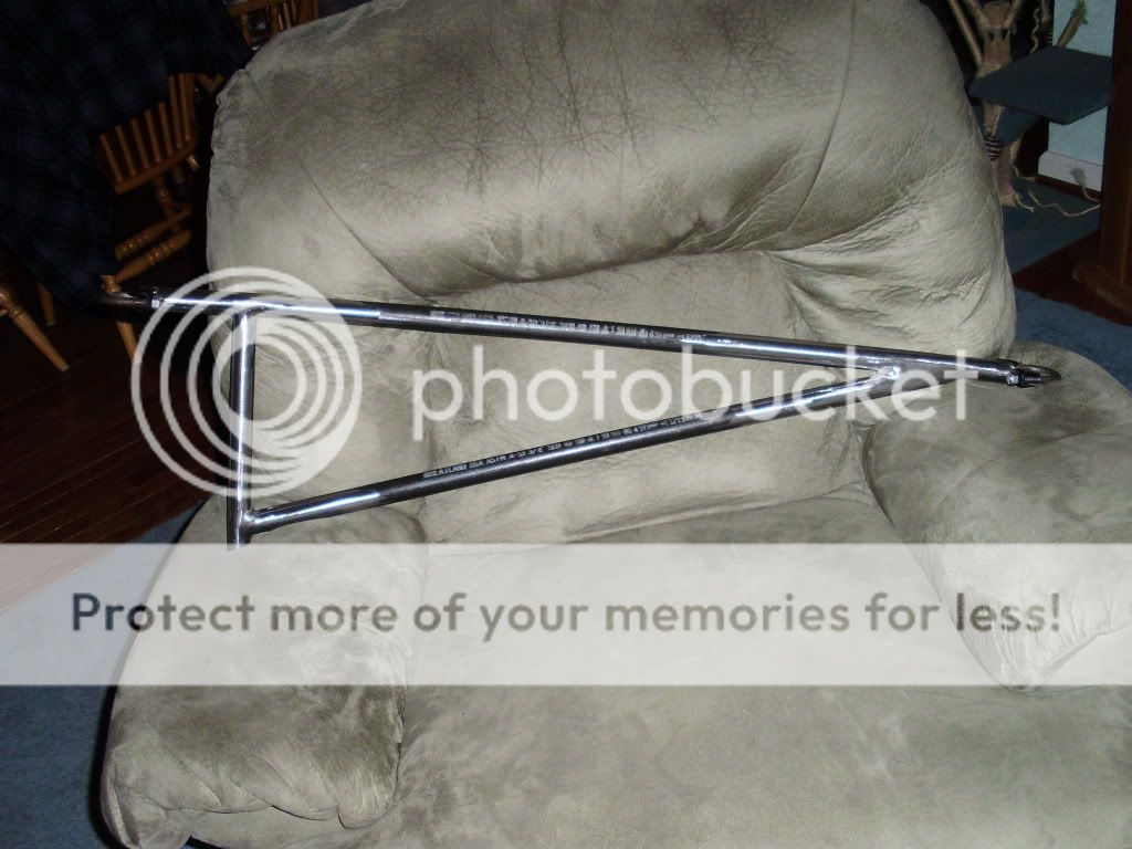 feeler... triangular rear strut brace | VW Vortex - Volkswagen Forum